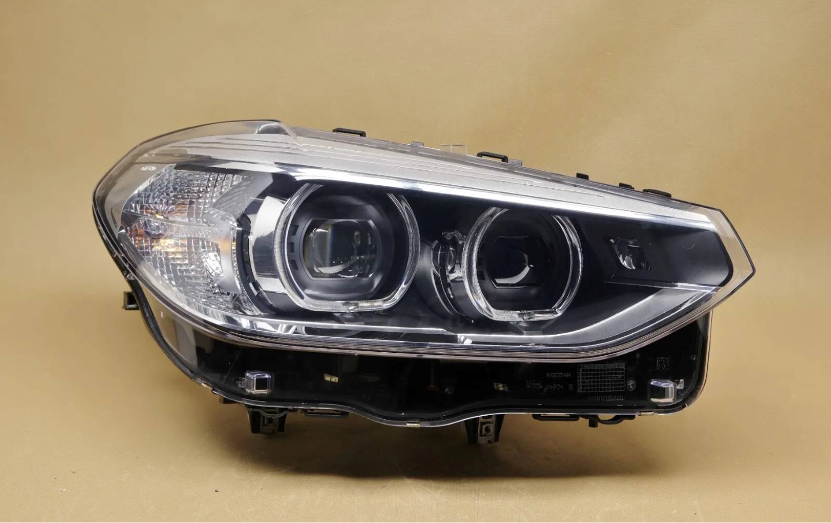 headlightcentre
